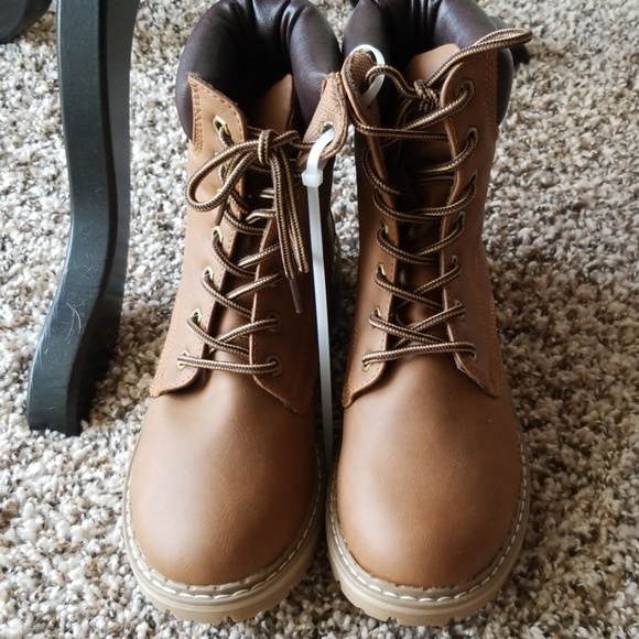 Forever 21 | Shoes | Tan Mid Work Boot | Poshmark